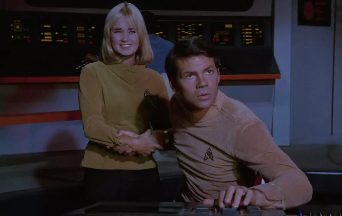 A primeira aventura do capitán Kirk consistiu en escoller entre dous amigos 8410_3