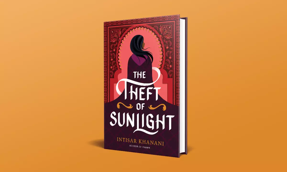 Lestu útdrátt úr The Theft of Sunlight eftir Intisar Khanani