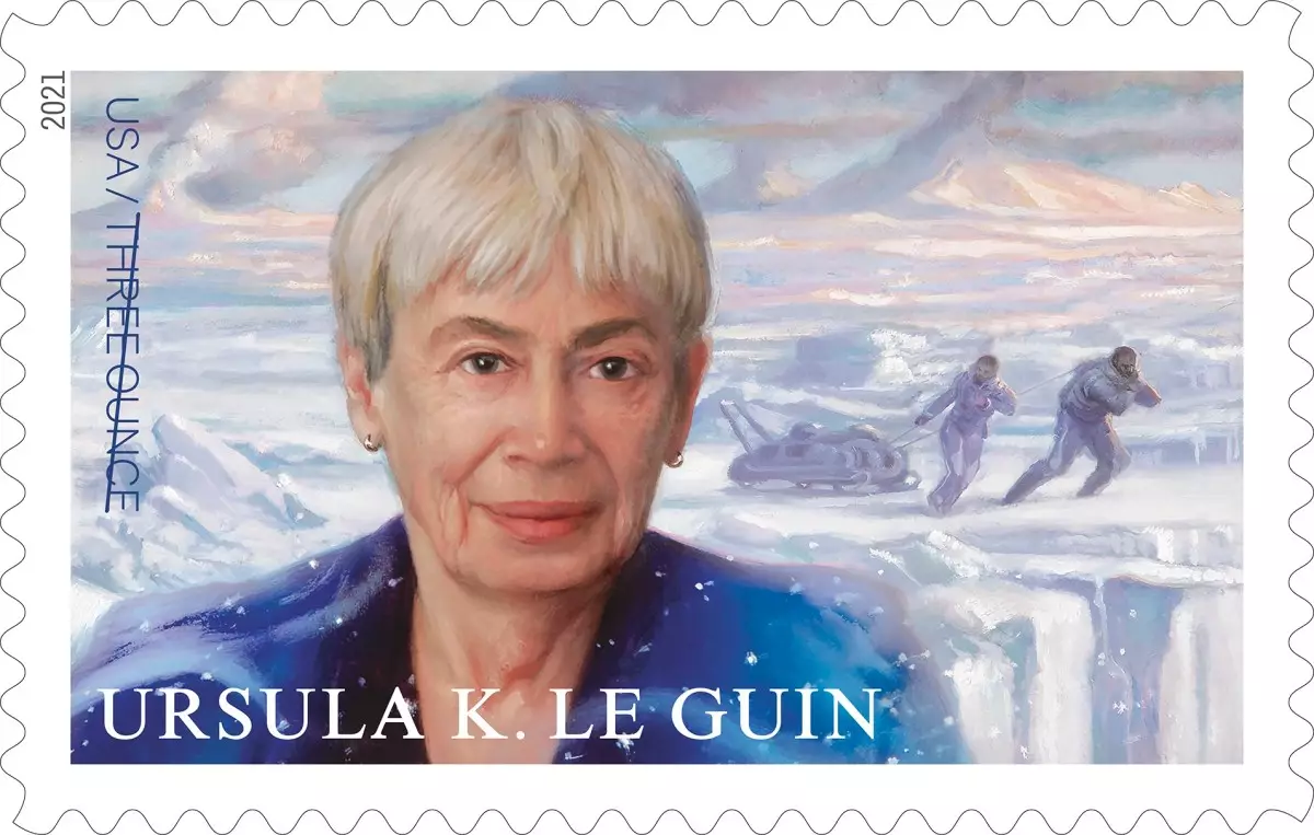 USPS hedrar Ursula K. Le Guin med nytt frimärke