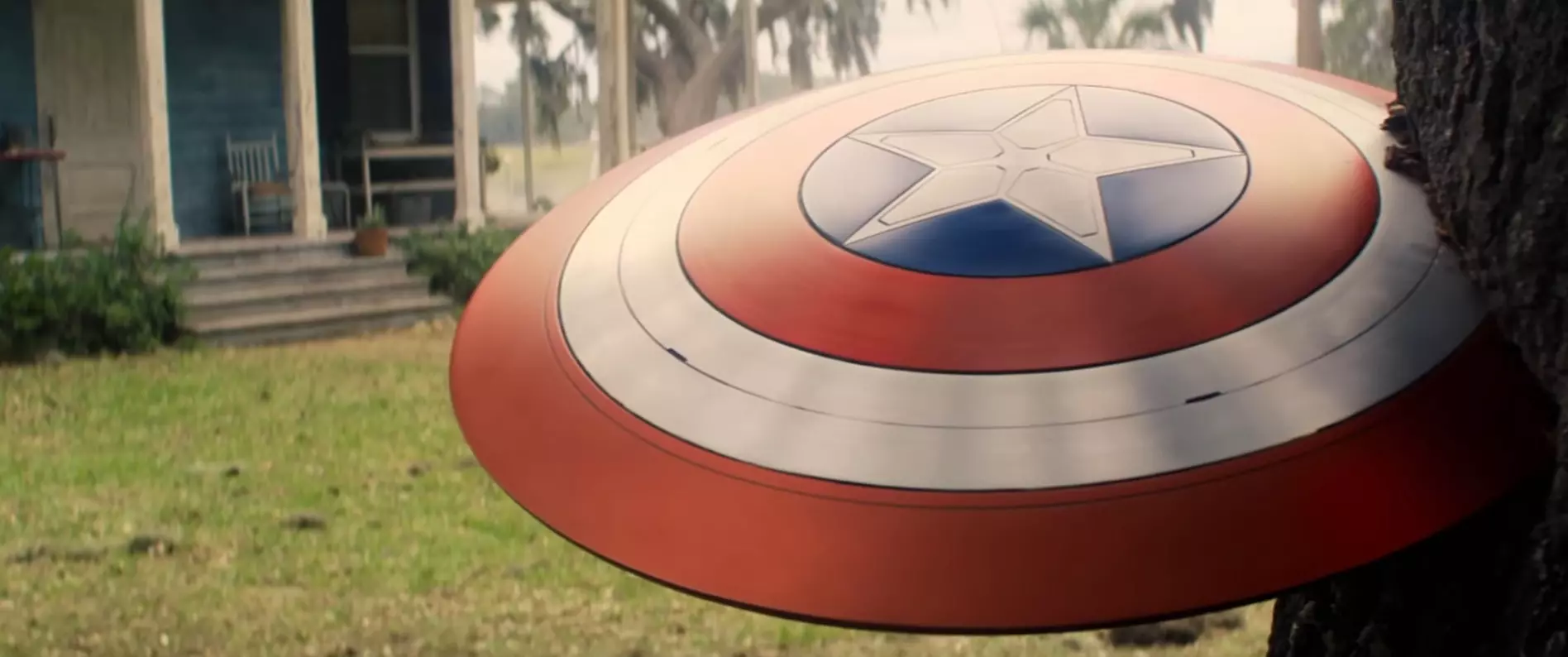 Den sista trailern för The Falcon and The Winter Soldier ser ut till en värld efter Captain America