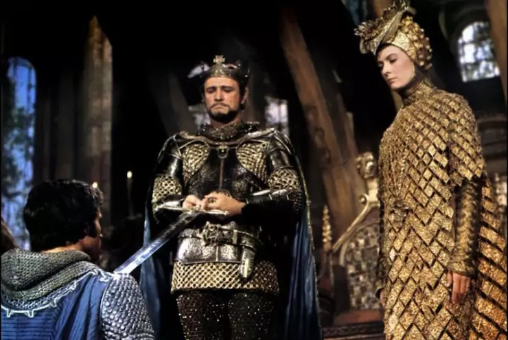 Десетте најдобри (и најлоши) филмски адаптации на легендите на кралот Артур 9571_10
