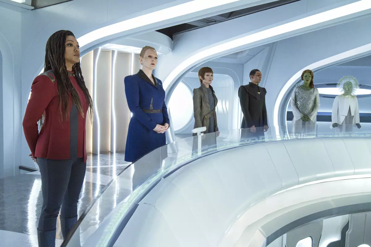 „ჩვენ არ შეგვიძლია მივცეთ უფლება შიშს განვსაზღვროთ“ - Star Trek: Discovery's „…But to Connect“ 9730_2